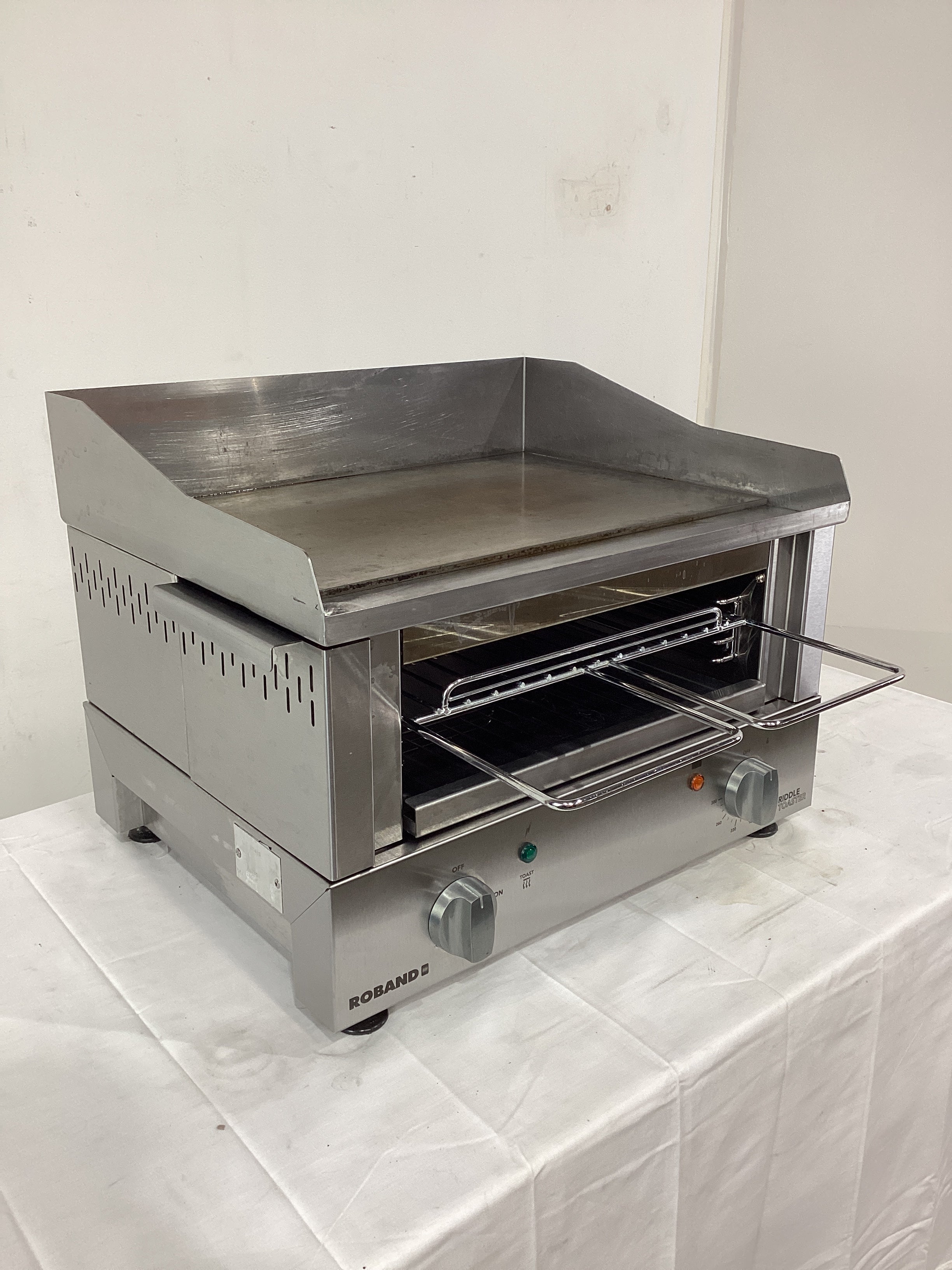 Roband GT480 Griddle Toaster - 854529
