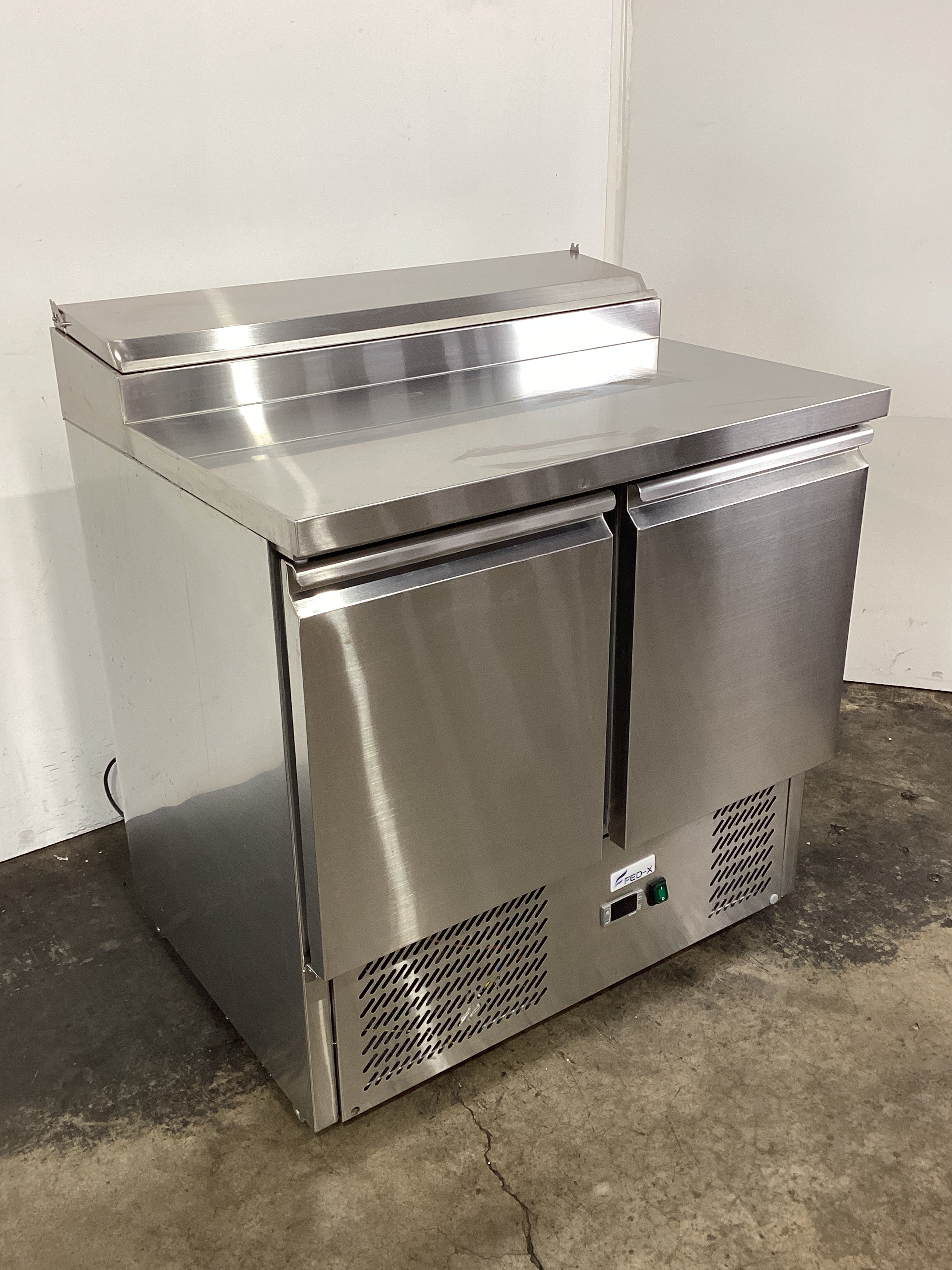 FED-X XGNS900D Sandwich Prep Bench - 857363