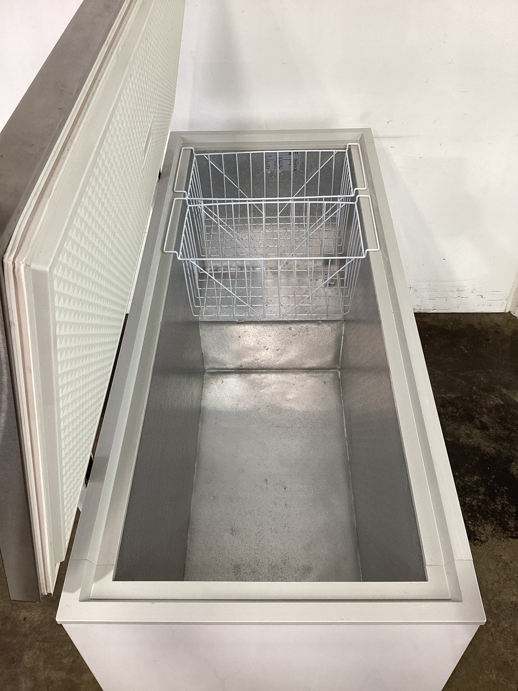 Federal BD598F Chest Freezer - 874715